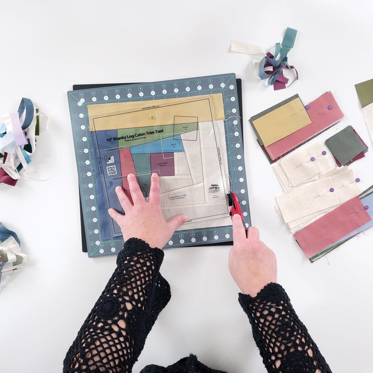 CREATIVE GRIDS SELF-HEALING ROTATING CUTTING MAT 14IN X 14IN – Calico Gals