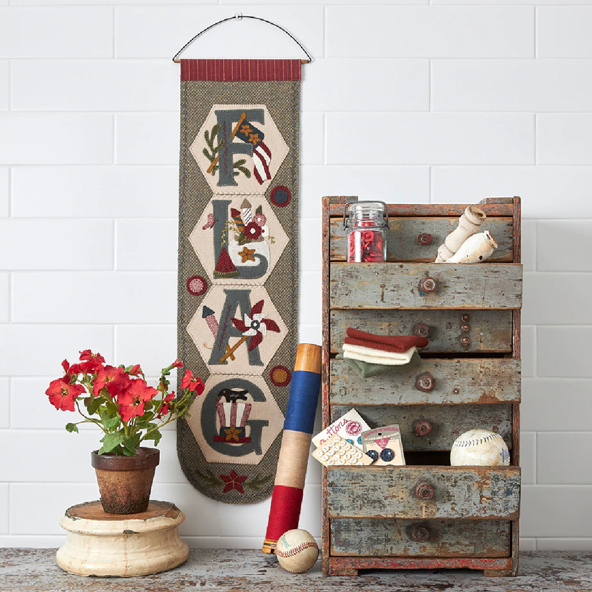 FLAG HEXI DOOR GREETER PATTERN – Calico Gals
